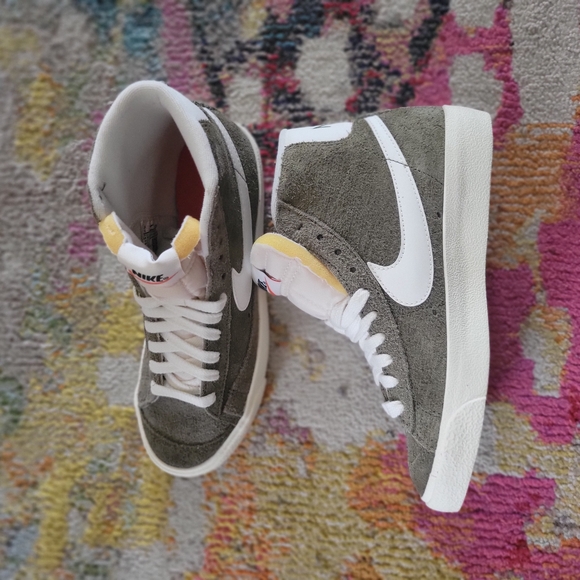 Nike | Shoes | Nike Blaze Mid 77 Vintage Olive Green And White Sneakers ...